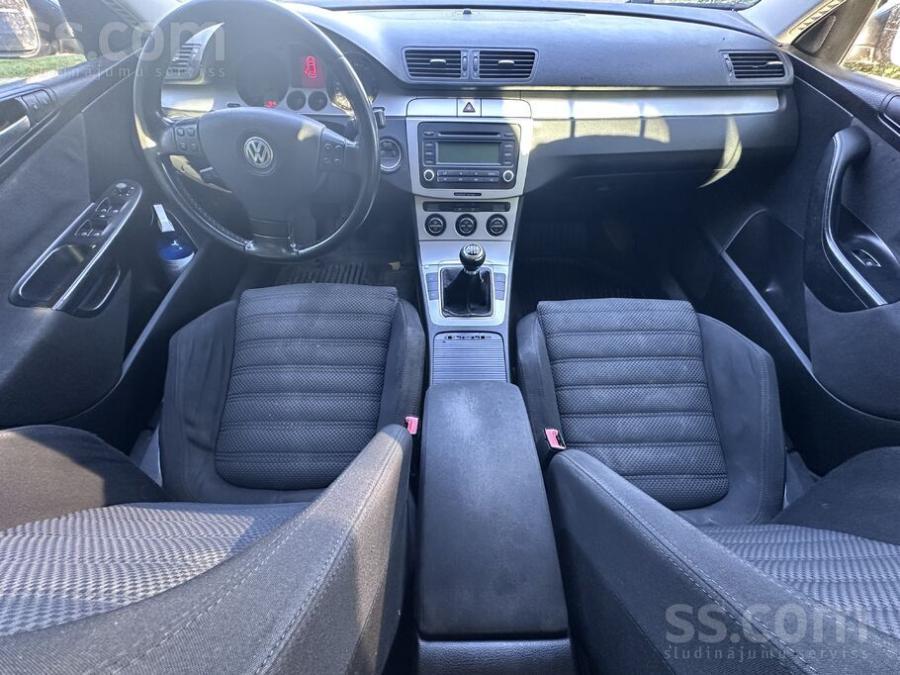 Zils Volkswagen Passat B6 2009 Talsi, ar dzinēja tilpumu 2.00 L un nobraukumu 240 tūkst. km par 1000 €, foto 7 vietnē AUTOMOTO.COM.LV