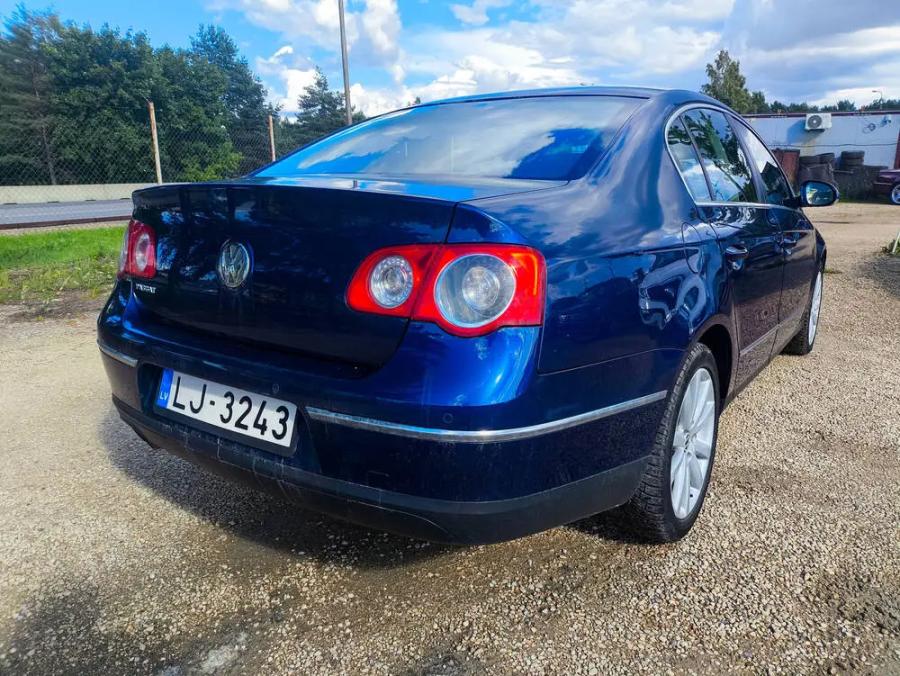 Zils Volkswagen Passat B6 2009 Rīga, ar dzinēja tilpumu 2.00 L un nobraukumu 300 tūkst. km par 1850 €, foto 8 vietnē AUTOMOTO.COM.LV
