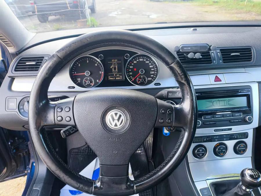 Zils Volkswagen Passat B6 2009 Rīga, ar dzinēja tilpumu 2.00 L un nobraukumu 300 tūkst. km par 1850 €, foto 22 vietnē AUTOMOTO.COM.LV