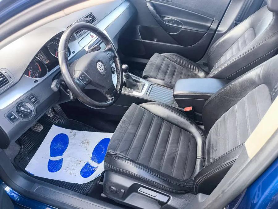 Zils Volkswagen Passat B6 2009 Rīga, ar dzinēja tilpumu 2.00 L un nobraukumu 300 tūkst. km par 1850 €, foto 24 vietnē AUTOMOTO.COM.LV