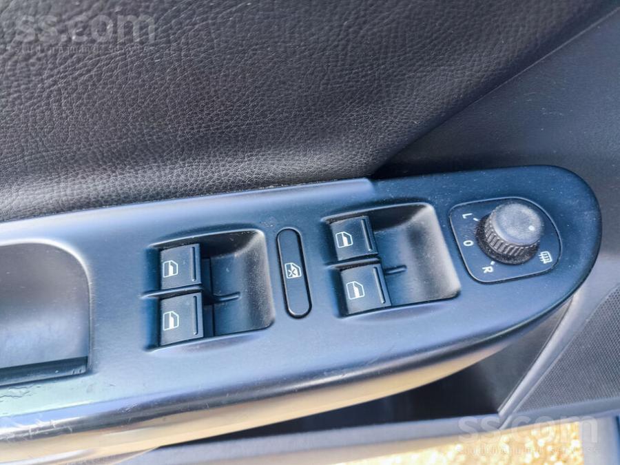 Zils Volkswagen Passat B6 2009 Rīga, ar dzinēja tilpumu 2.00 L un nobraukumu 300 tūkst. km par 1550 €, foto 17 vietnē AUTOMOTO.COM.LV