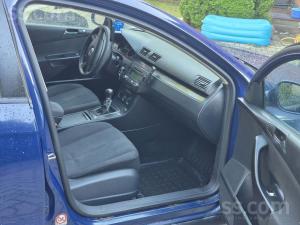 Zils Volkswagen Passat B6 2005 Rīga, ar dzinēja tilpumu 2.00 L un nobraukumu 423 tūkst. km par 1000 €, foto 8 vietnē AUTOMOTO.COM.LV