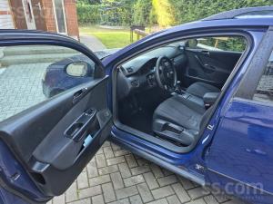 Zils Volkswagen Passat B6 2005 Rīga, ar dzinēja tilpumu 2.00 L un nobraukumu 423 tūkst. km par 1000 €, foto 9 vietnē AUTOMOTO.COM.LV