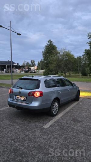 Zils Volkswagen Passat B6 2006 Dobele, ar dzinēja tilpumu 2.00 L un nobraukumu 325 tūkst. km par 1600 €, foto 4 vietnē AUTOMOTO.COM.LV