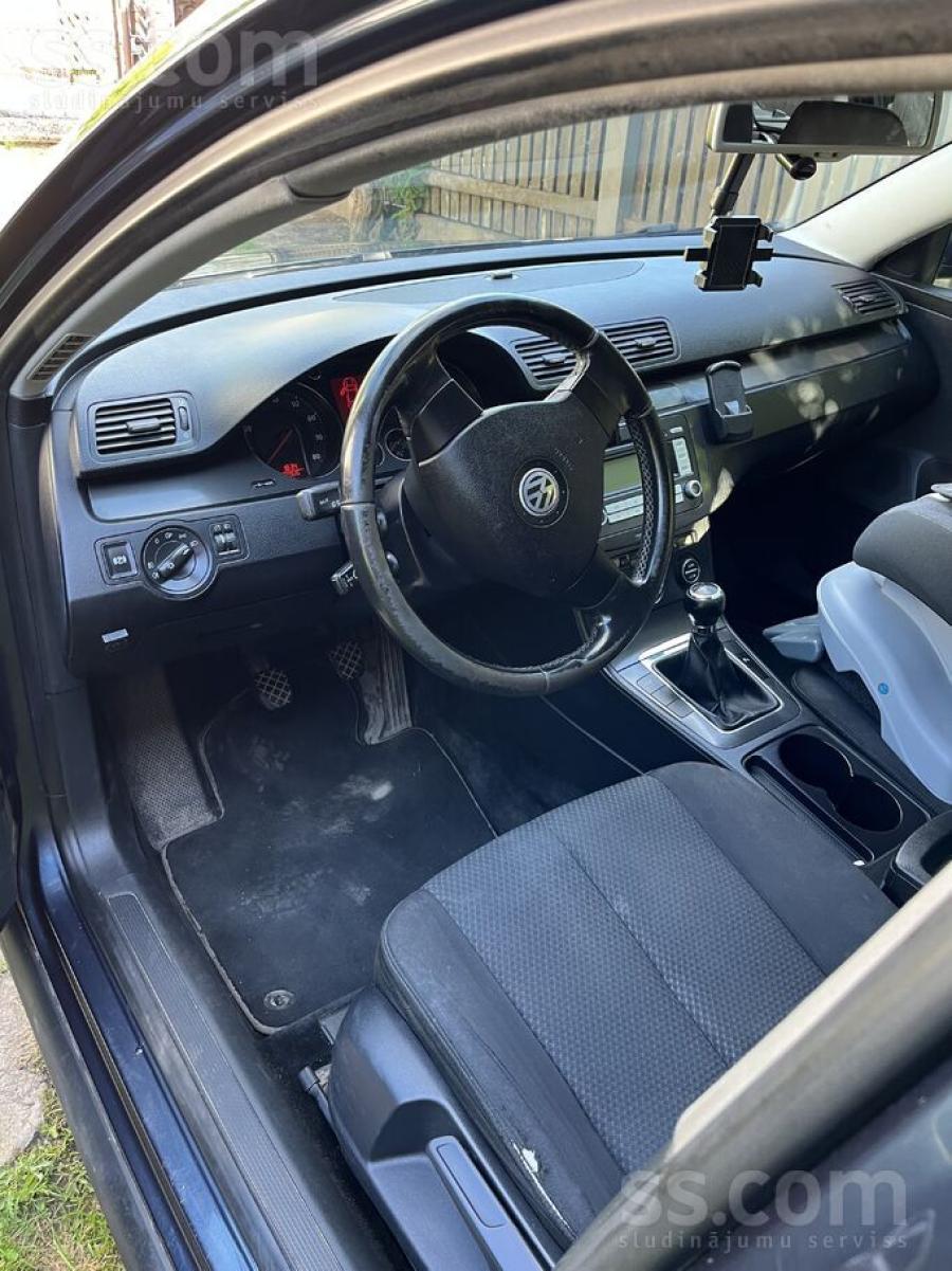 Zils Volkswagen Passat B6 2006 Jēkabpils, ar dzinēja tilpumu 1.60 L un nobraukumu 360 tūkst. km par 1400 €, foto 5 vietnē AUTOMOTO.COM.LV