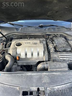 Zils Volkswagen Passat B6 2006 Gulbene, ar dzinēja tilpumu 2.00 L un nobraukumu 409 tūkst. km par 1500 €, foto 14 vietnē AUTOMOTO.COM.LV