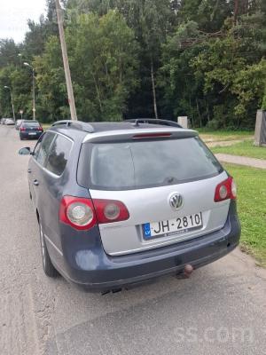 Blue Volkswagen Passat B6 2006 in Riga, with an engine capacity of 2.00 L and mileage of 410 thousand km for 400 €, photo 3 on AUTOMOTO.COM.LV