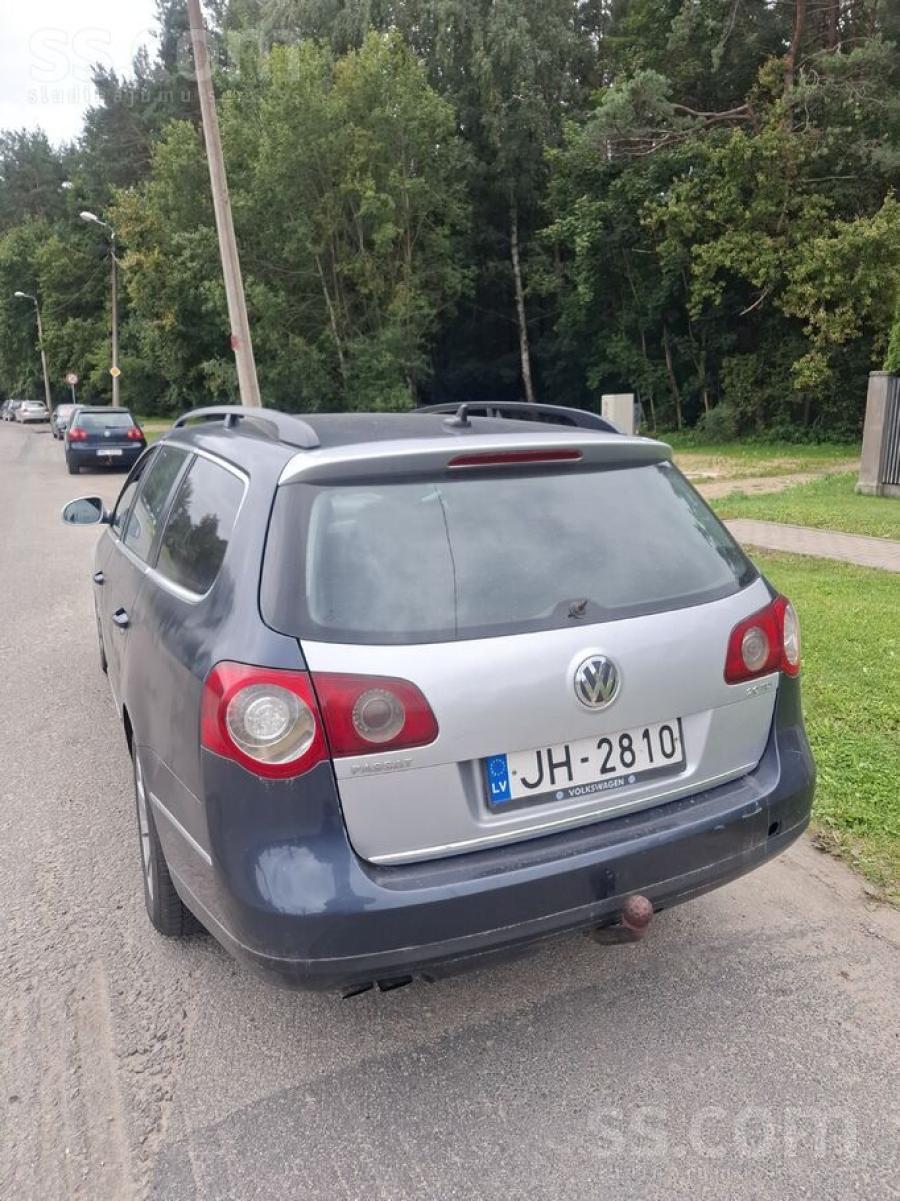 Blue Volkswagen Passat B6 2006 in Riga, with an engine capacity of 2.00 L and mileage of 410 thousand km for 400 €, photo 3 on AUTOMOTO.COM.LV
