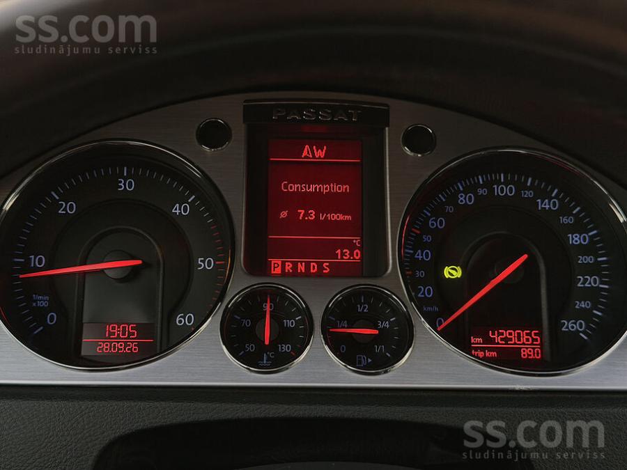 Blue Volkswagen Passat B6 2006 in Riga, with an engine capacity of 2.00 L and mileage of 0 thousand km for 1790 €, photo 20 on AUTOMOTO.COM.LV