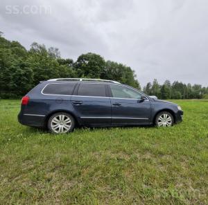 Blue Volkswagen Passat B6 2007 in Jekabpils, with an engine capacity of 2.00 L and mileage of 244 thousand km for 1800 €, photo 4 on AUTOMOTO.COM.LV