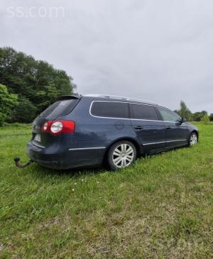 Blue Volkswagen Passat B6 2007 in Jekabpils, with an engine capacity of 2.00 L and mileage of 244 thousand km for 1800 €, photo 5 on AUTOMOTO.COM.LV