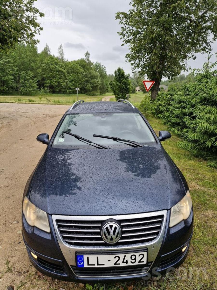 Blue Volkswagen Passat B6 2007 in Jekabpils, with an engine capacity of 2.00 L and mileage of 244 thousand km for 1800 €, photo 6 on AUTOMOTO.COM.LV