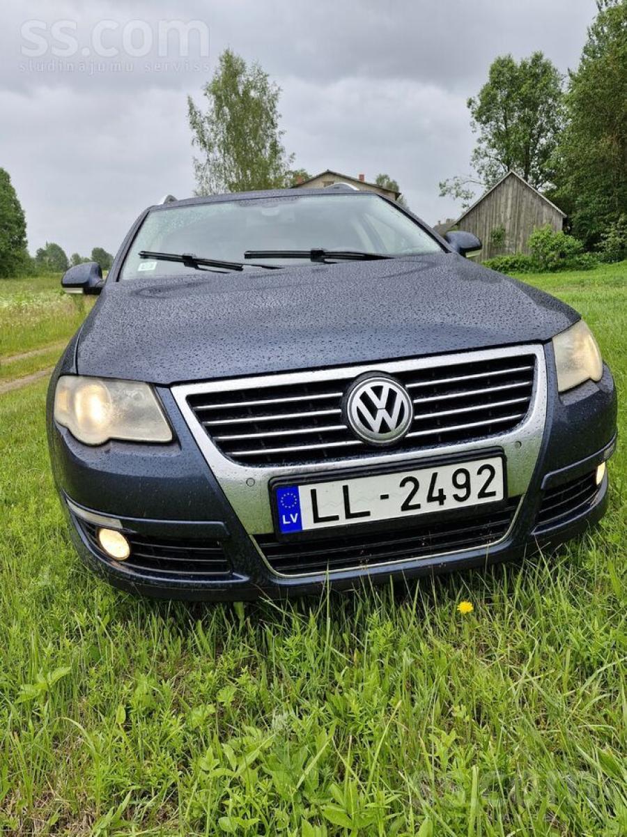 Blue Volkswagen Passat B6 2007 in Jekabpils, with an engine capacity of 2.00 L and mileage of 244 thousand km for 1800 €, photo 8 on AUTOMOTO.COM.LV