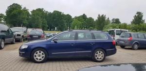 Blue Volkswagen Passat B6 2007 in Valmiera, with an engine capacity of 1.90 L and mileage of 389 thousand km for 2200 €, photo 7 on AUTOMOTO.COM.LV