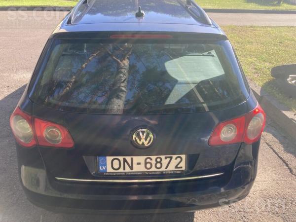 Blue Volkswagen Passat B6 2007 in Riga, with an engine capacity of 2.00 L and mileage of 430 thousand km for 1200 €, photo 10 on AUTOMOTO.COM.LV