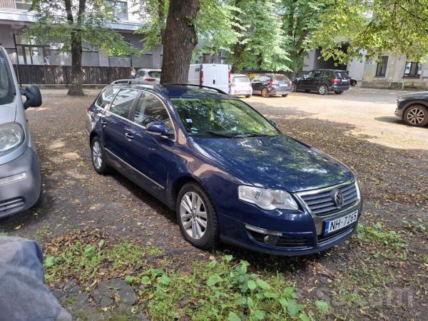 Blue Volkswagen Passat B6 2007 in Riga, with an engine capacity of 2.00 L and mileage of 322 thousand km for 1500 €, photo 1 on AUTOMOTO.COM.LV