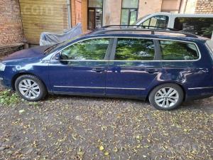 Blue Volkswagen Passat B6 2007 in Riga, with an engine capacity of 2.00 L and mileage of 322 thousand km for 1500 €, photo 3 on AUTOMOTO.COM.LV