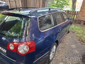 Blue Volkswagen Passat B6 2007 in Riga, with an engine capacity of 2.00 L and mileage of 322 thousand km for 1500 €, photo 5 on AUTOMOTO.COM.LV