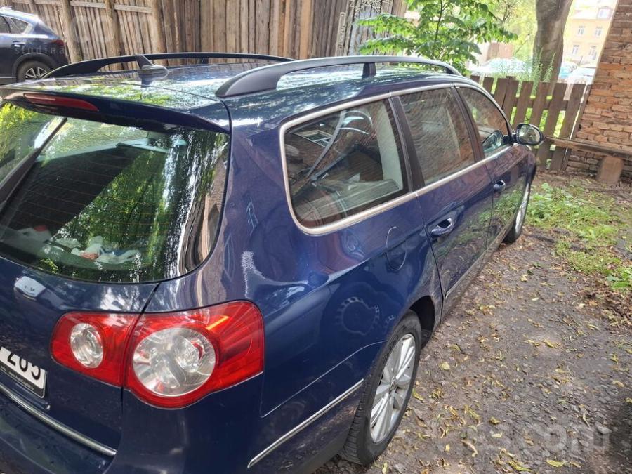 Blue Volkswagen Passat B6 2007 in Riga, with an engine capacity of 2.00 L and mileage of 322 thousand km for 1500 €, photo 5 on AUTOMOTO.COM.LV