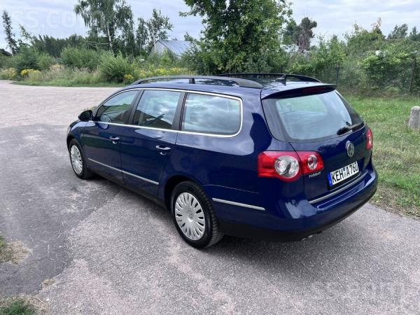 Blue Volkswagen Passat B6 2007 in Daugavpils, with an engine capacity of 1.90 L and mileage of 253 thousand km for 2499 €, photo 3 on AUTOMOTO.COM.LV