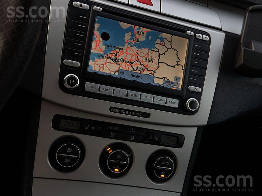 Blue Volkswagen Passat B6 2007 in Riga, with an engine capacity of 2.00 L and mileage of 321 thousand km for 1890 €, photo 19 on AUTOMOTO.COM.LV