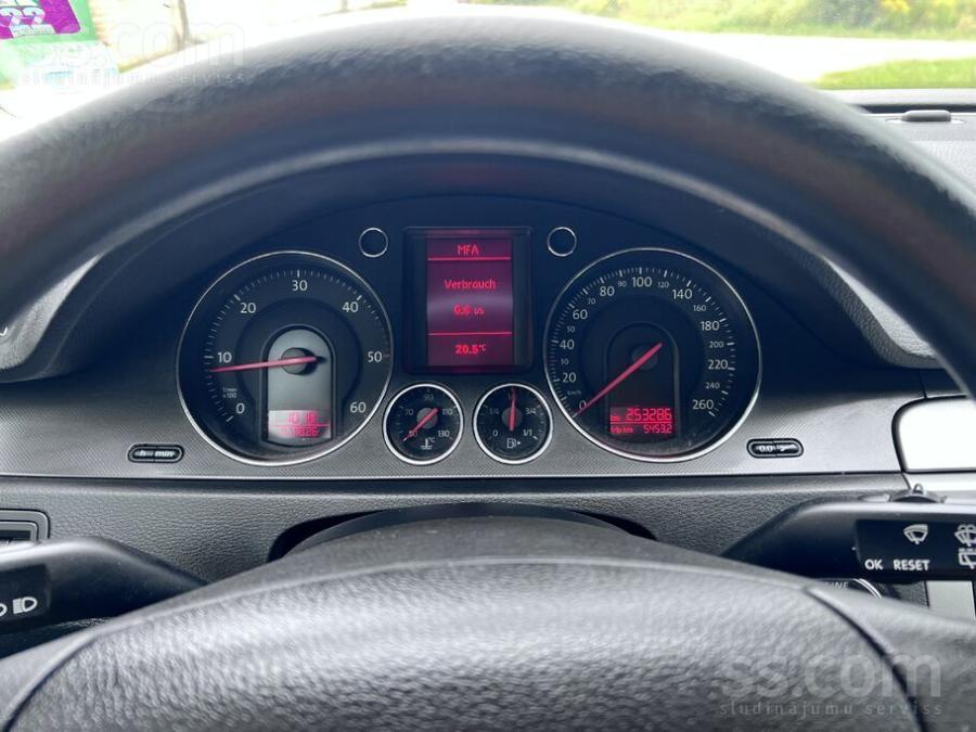 Zils Volkswagen Passat B6 2007 Daugavpils, ar dzinēja tilpumu 1.90 L un nobraukumu 253 tūkst. km par 2299 €, foto 26 vietnē AUTOMOTO.COM.LV