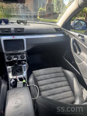 Zils Volkswagen Passat B6 2007 Cēsis, ar dzinēja tilpumu 2.00 L un nobraukumu 527 tūkst. km par 1850 €, foto 12 vietnē AUTOMOTO.COM.LV