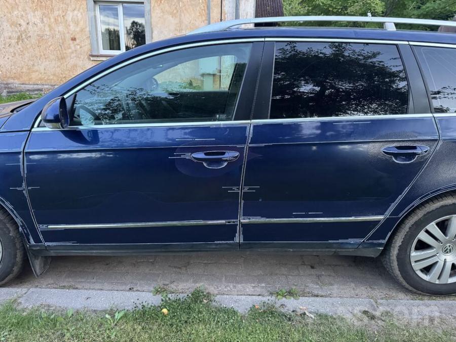 Zils Volkswagen Passat B6 2007 Cēsis, ar dzinēja tilpumu 2.00 L un nobraukumu 527 tūkst. km par 1850 €, foto 17 vietnē AUTOMOTO.COM.LV
