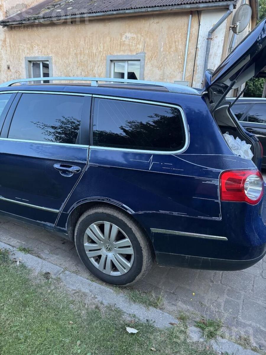 Zils Volkswagen Passat B6 2007 Cēsis, ar dzinēja tilpumu 2.00 L un nobraukumu 527 tūkst. km par 1850 €, foto 18 vietnē AUTOMOTO.COM.LV