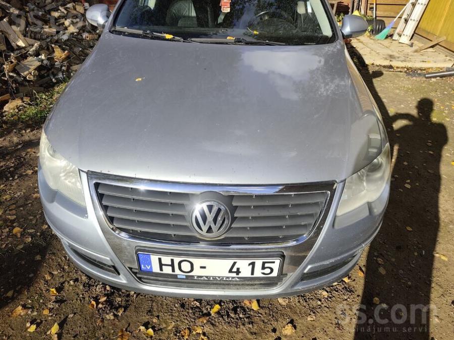 Zils Volkswagen Passat B6 2007 Rīga, ar dzinēja tilpumu 2.00 L un nobraukumu 400 tūkst. km par 600 €, foto 1 vietnē AUTOMOTO.COM.LV