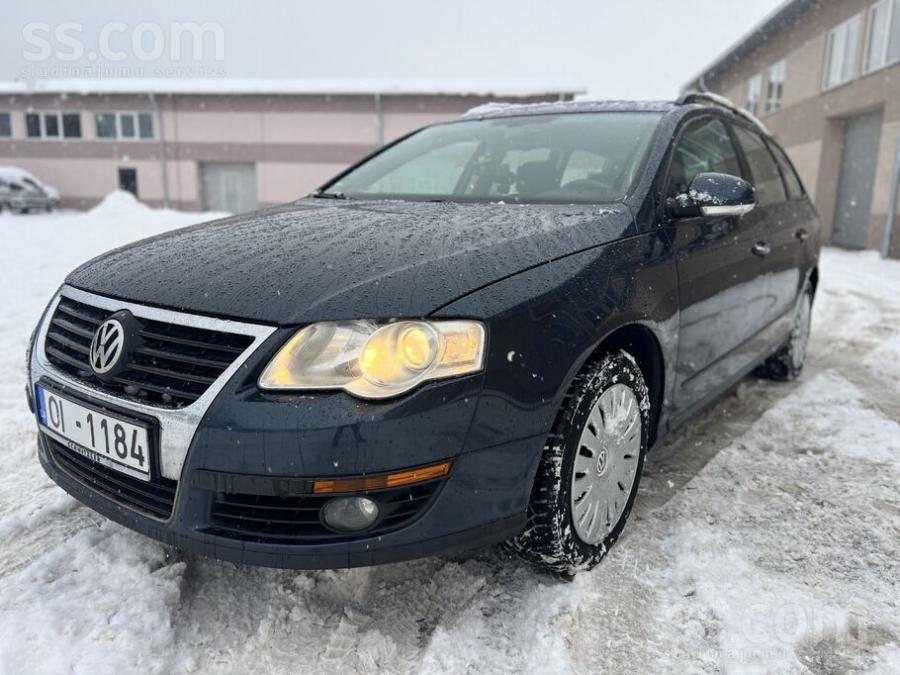 Zils Volkswagen Passat B6 2008 Rēzekne, ar dzinēja tilpumu 1.90 L un nobraukumu 285 tūkst. km par 3450 €, foto 2 vietnē AUTOMOTO.COM.LV