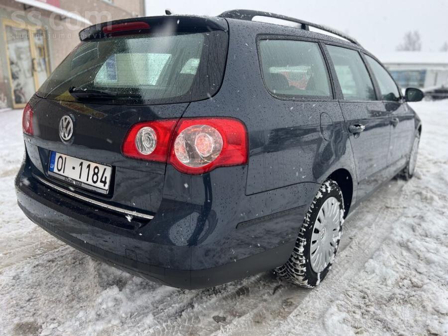 Zils Volkswagen Passat B6 2008 Rēzekne, ar dzinēja tilpumu 1.90 L un nobraukumu 285 tūkst. km par 3450 €, foto 7 vietnē AUTOMOTO.COM.LV