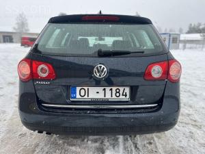 Zils Volkswagen Passat B6 2008 Rēzekne, ar dzinēja tilpumu 1.90 L un nobraukumu 285 tūkst. km par 3450 €, foto 8 vietnē AUTOMOTO.COM.LV