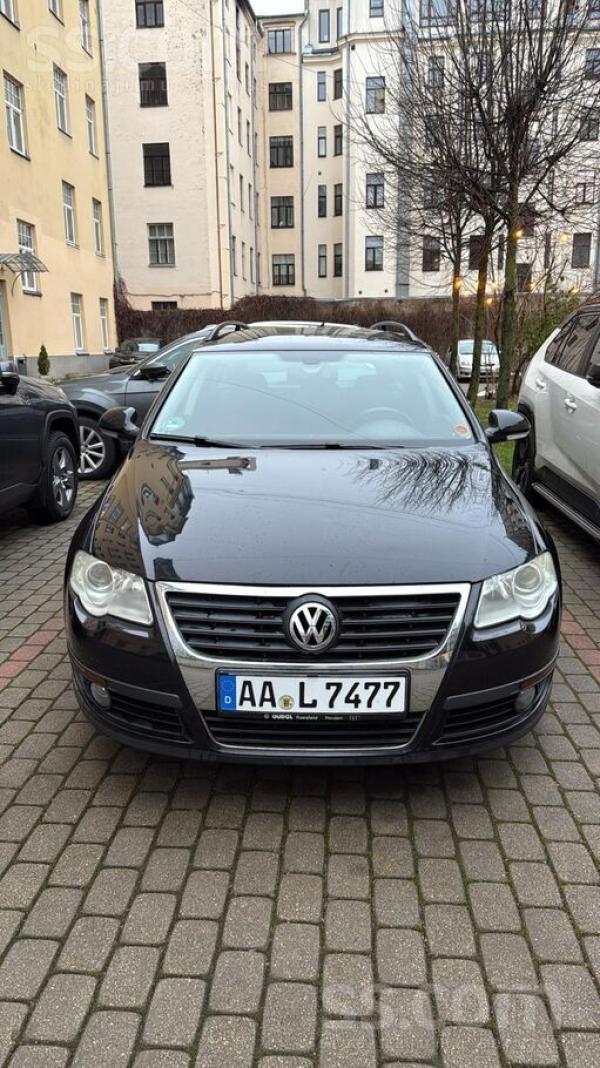 Blue Volkswagen Passat B6 2008 in Riga, with an engine capacity of 2.00 L and mileage of 215 thousand km for 3150 €, photo 1 on AUTOMOTO.COM.LV