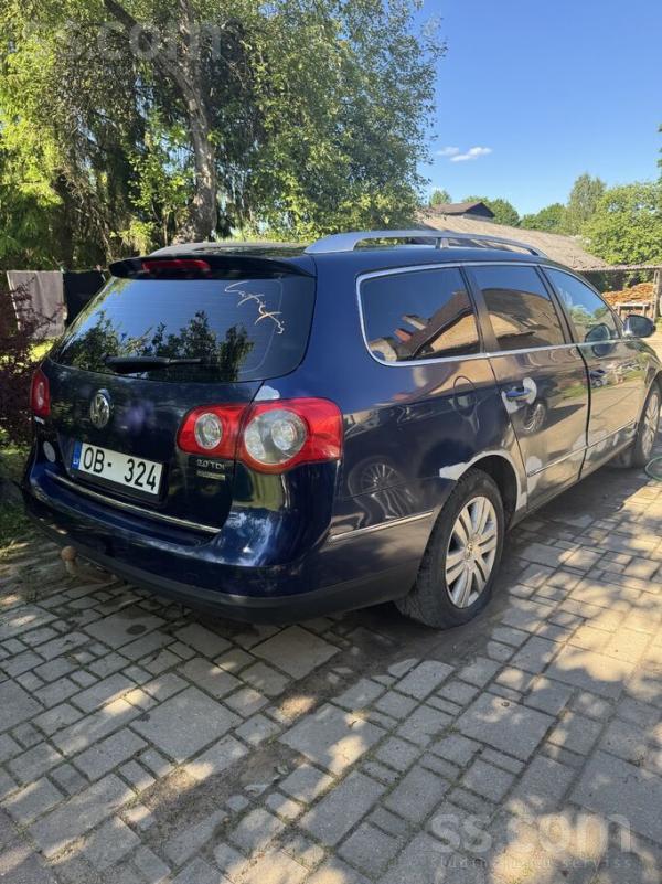 Zils Volkswagen Passat B6 2008 Cēsis, ar dzinēja tilpumu 2.00 L un nobraukumu 533 tūkst. km par 1300 €, foto 3 vietnē AUTOMOTO.COM.LV
