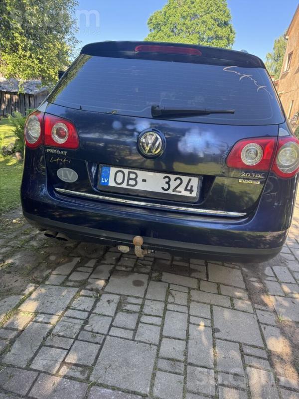 Zils Volkswagen Passat B6 2008 Cēsis, ar dzinēja tilpumu 2.00 L un nobraukumu 533 tūkst. km par 1300 €, foto 4 vietnē AUTOMOTO.COM.LV