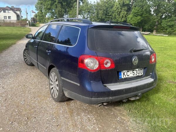 Blue Volkswagen Passat B6 2008 in Talsi, with an engine capacity of 2.00 L and mileage of 412 thousand km for 1600 €, photo 4 on AUTOMOTO.COM.LV