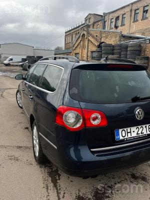 Blue Volkswagen Passat B6 2008 in Riga, with an engine capacity of 2.00 L and mileage of 290 thousand km for 1850 €, photo 4 on AUTOMOTO.COM.LV