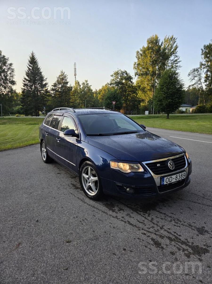 Blue Volkswagen Passat B6 2008 in Riga, with an engine capacity of 2.00 L and mileage of 378 thousand km for 1150 €, photo 1 on AUTOMOTO.COM.LV