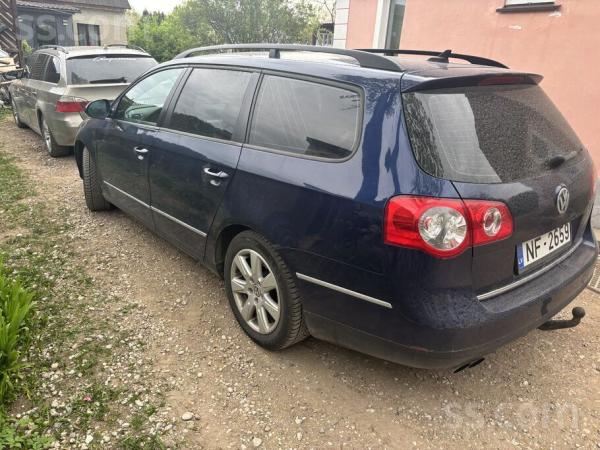 Zils Volkswagen Passat B6 2009 Tukums, ar dzinēja tilpumu 2.00 L un nobraukumu 376 tūkst. km par 950 €, foto 4 vietnē AUTOMOTO.COM.LV