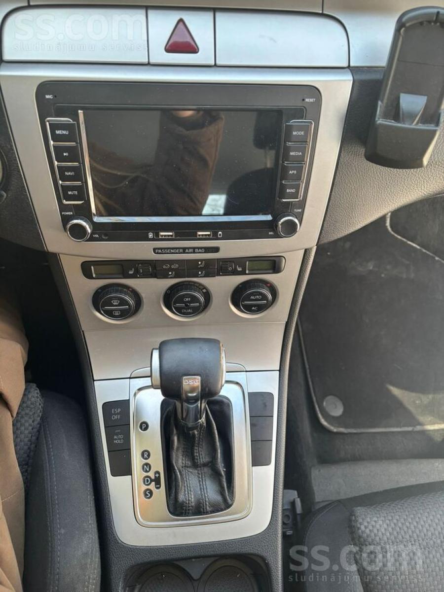 Zils Volkswagen Passat B6 2009 Rīga, ar dzinēja tilpumu 2.00 L un nobraukumu 379 tūkst. km par 1800 €, foto 7 vietnē AUTOMOTO.COM.LV