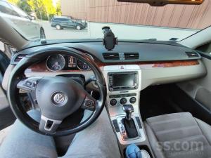 Blue Volkswagen Passat B6 2009 in Riga, with an engine capacity of 1.90 L and mileage of 330 thousand km for 1200 €, photo 6 on AUTOMOTO.COM.LV