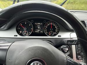 Zils Volkswagen Passat B6 2009 Tukums, ar dzinēja tilpumu 2.00 L un nobraukumu 296 tūkst. km par 2200 €, foto 6 vietnē AUTOMOTO.COM.LV