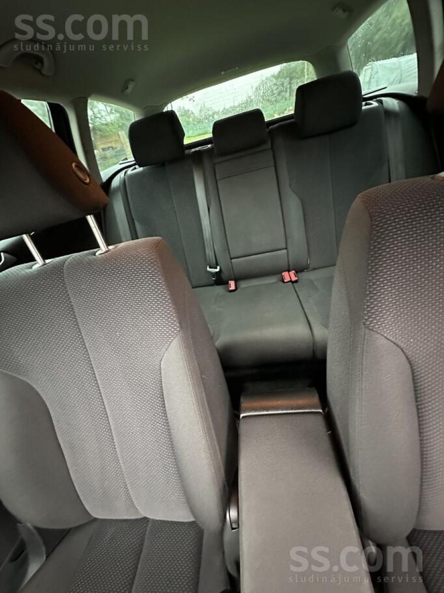 Zils Volkswagen Passat B6 2009 Tukums, ar dzinēja tilpumu 2.00 L un nobraukumu 296 tūkst. km par 2200 €, foto 8 vietnē AUTOMOTO.COM.LV