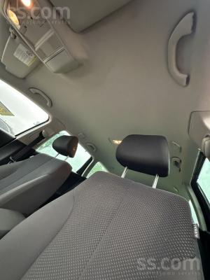 Zils Volkswagen Passat B6 2009 Tukums, ar dzinēja tilpumu 2.00 L un nobraukumu 296 tūkst. km par 2200 €, foto 9 vietnē AUTOMOTO.COM.LV