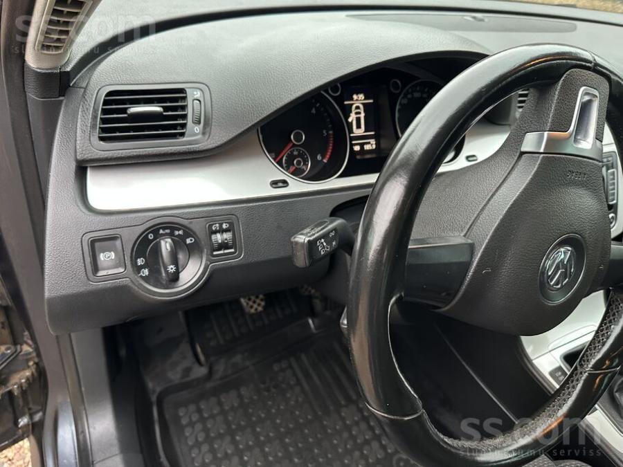 Zils Volkswagen Passat B6 2009 Tukums, ar dzinēja tilpumu 2.00 L un nobraukumu 296 tūkst. km par 2200 €, foto 10 vietnē AUTOMOTO.COM.LV