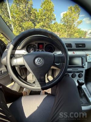 Синий Фольксваген Пассат Б6 2009 в Екабпилс, объемом двигателя 1.90 л и пробегом 272 тыс. км за 1500 €, фото 21 на AUTOMOTO.COM.LV