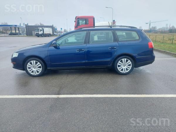 Blue Volkswagen Passat B6 2010 in Riga, with an engine capacity of 2.00 L and mileage of 360 thousand km for 2300 €, photo 3 on AUTOMOTO.COM.LV