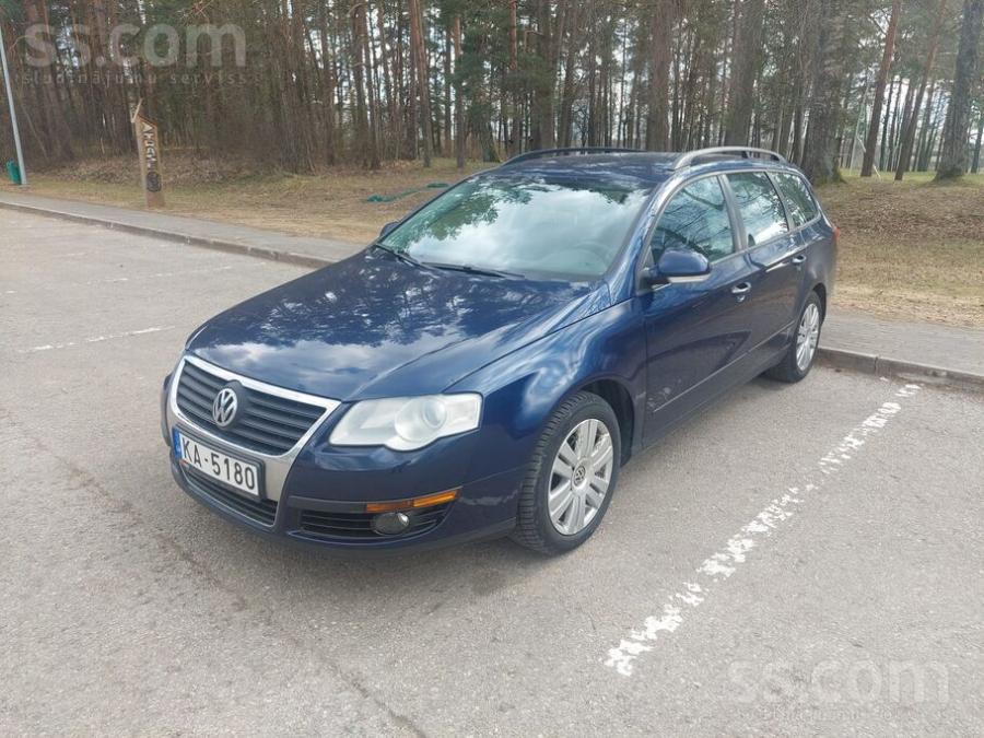 Zils Volkswagen Passat B6 2010 Rīga, ar dzinēja tilpumu 2.00 L un nobraukumu 365 tūkst. km par 1900 €, foto 1 vietnē AUTOMOTO.COM.LV