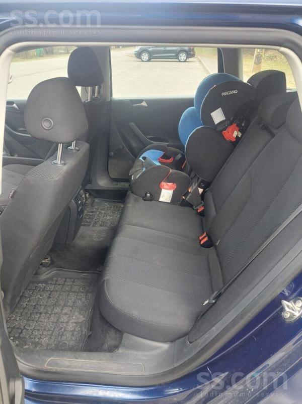 Zils Volkswagen Passat B6 2010 Rīga, ar dzinēja tilpumu 2.00 L un nobraukumu 365 tūkst. km par 1900 €, foto 8 vietnē AUTOMOTO.COM.LV